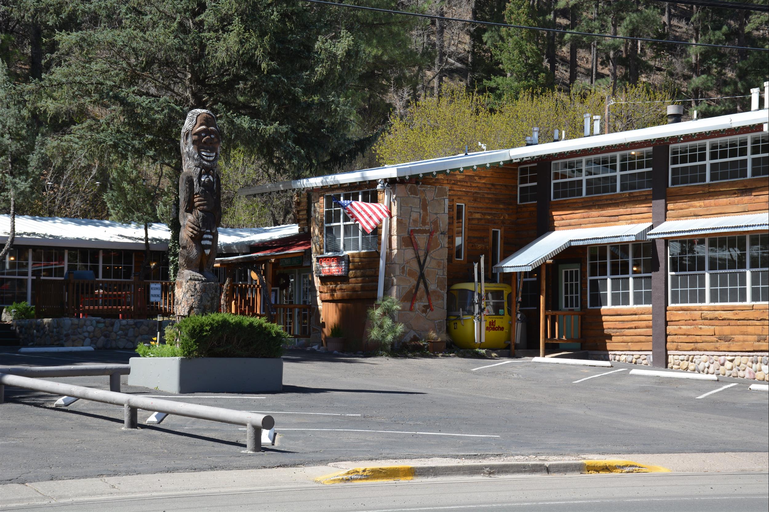Sitzmark Chalet Inn - County of Lincoln